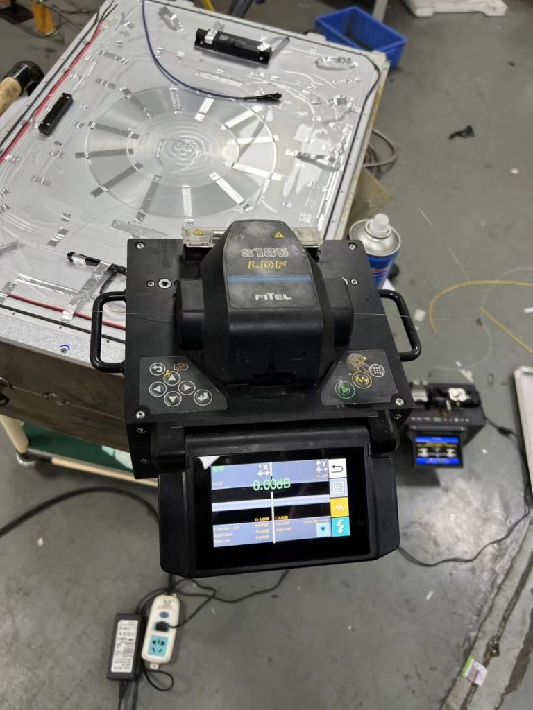 Sửa chữa nguồn laser MAX (Thay cáp quang laser fiber MAX)